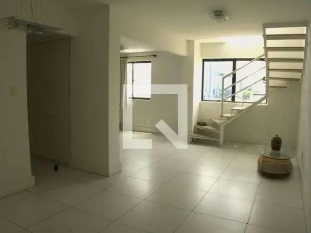 Cobertura para Locação em Salvador/BA Rio Vermelho 2 Quartos