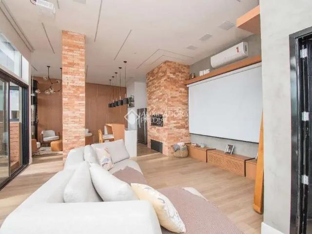 Cobertura para Locação em Porto Alegre/RS Cristal 3 Quartos