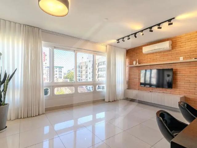 Cobertura para Locação em Porto Alegre/RS Auxiliadora 4 Quartos