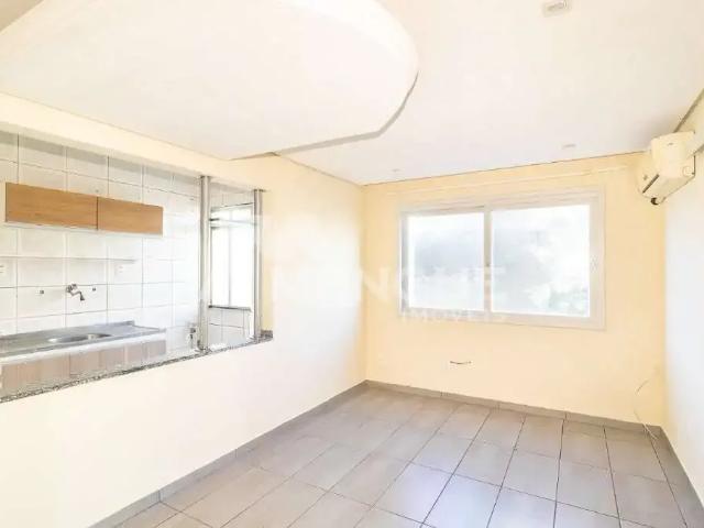 Cobertura para Locação em Porto Alegre/RS Passo da Areia 2 Quartos
