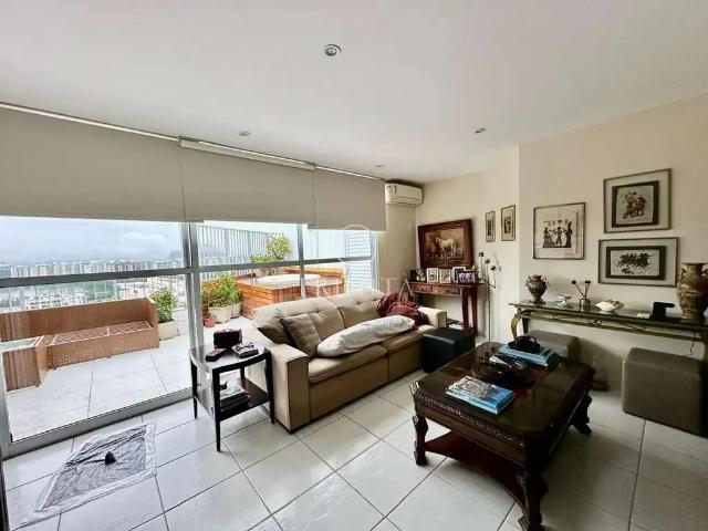 Cobertura para Locação em Rio de Janeiro/RJ Barra da Tijuca 2 Quartos
