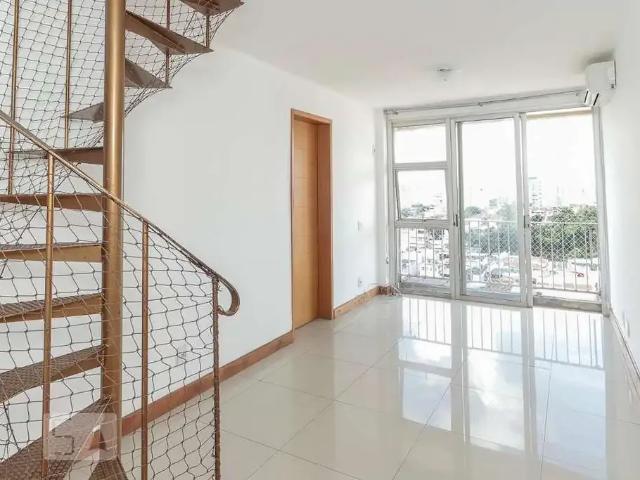 Cobertura para Locação em Rio de Janeiro/RJ Méier 2 Quartos
