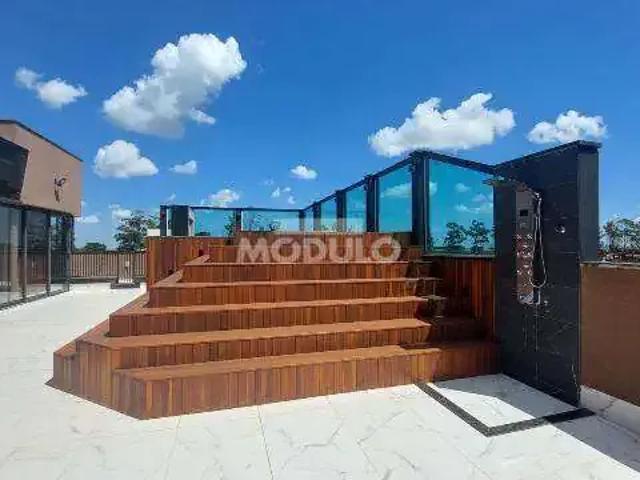 Cobertura para Locação em Uberlândia/MG Novo Mundo 3 Quartos