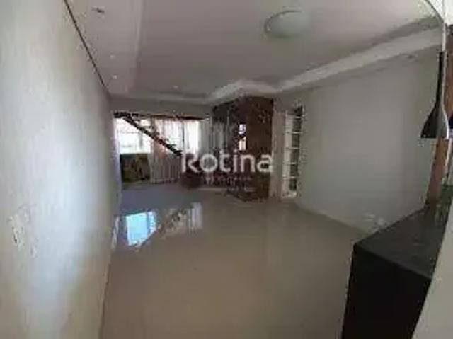 Cobertura para Locação em Uberlândia/MG Saraiva 3 Quartos
