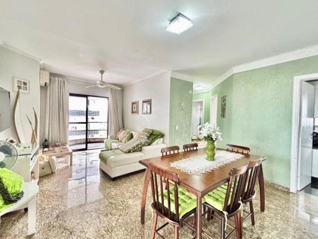 Cobertura Penthouse no Tombo no Guarujá, SP | QVista Inteligência Imobiliária.