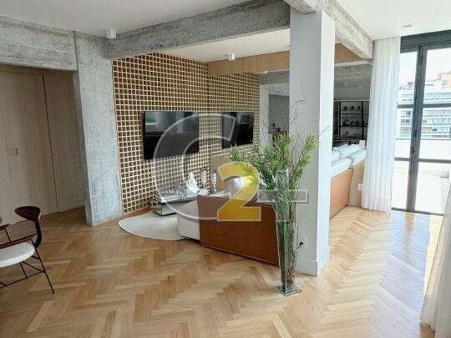 Cobertura penthouse a venda com 2 suites em Higienopolis com 130m2