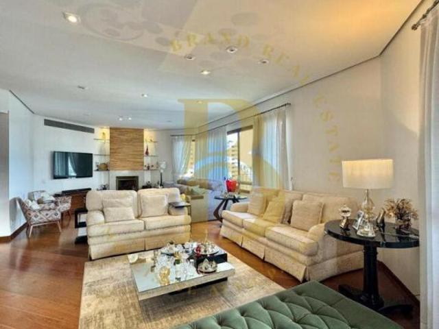 Cobertura Penthouse á venda no Morumbi, 449m², 4 suítes, quadra de tênis, squash, 5 vagas