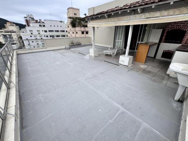 Cobertura penthouse com 3 quartos, 3 banheiros à Venda na praia da
