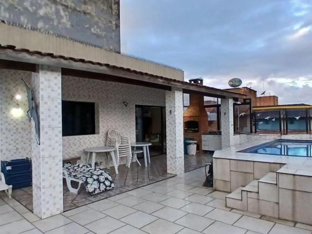 Cobertura Penthouse de Luxo à Venda no Guarujá | 3 Quartos, Vista Mar na Enseada
