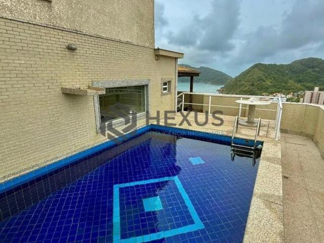 Cobertura Penthouse reformado com varanda vista mar e lazer a beira mar da praia