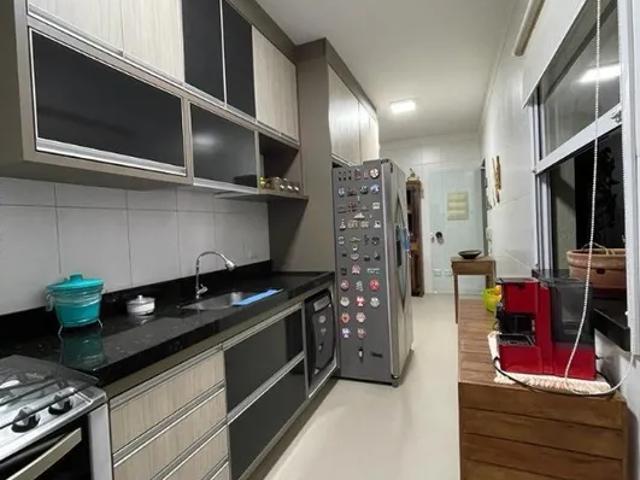 Cobertura Penthouse á venda no Centro de Ubatuba. Maravilhosa. 4 dormitórios