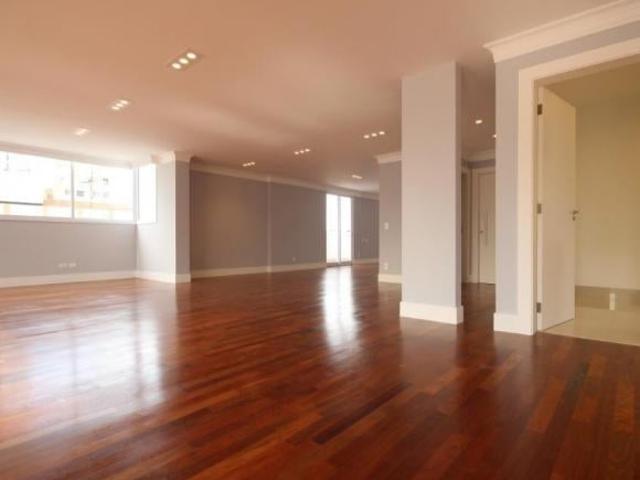 Cobertura Penthouse 381m² 4 Quartos sendo 2 suítes, 2 Vagas à Venda por R$ 4.500.000,00 ou Aluguel p