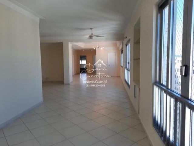 Cobertura Pitangueiras baixou o preço para vender: 4 quartos, 4 suítes, 3 salas, 5 banheiros, 2 vaga