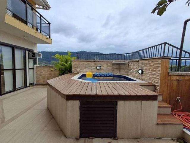 Cobertura próximo à praia com lazer — Enseada — Guarujá