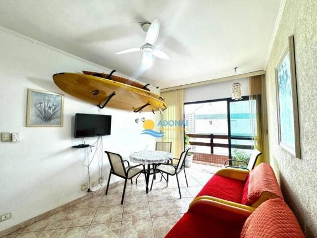 Cobertura próximo à praia com sacada — Tombo — Guarujá