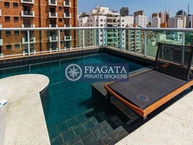 Cobertura reformada e mobiliada 240mts² 4 suítes e 4 vagas em Perdizes/SP