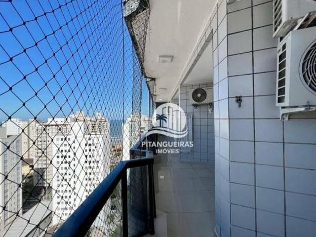 COBERTURA REFORMADA 1 QUADRA DA PRAIA, COM 4 DORMITÓRIOS SENDO 2 SUÍTES