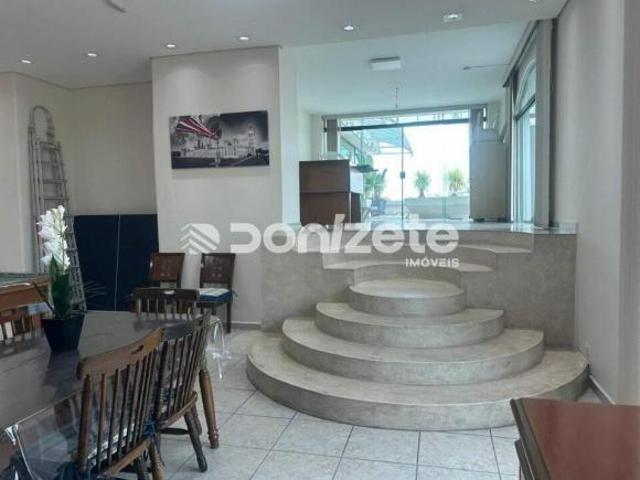 Cobertura residencial à venda em Santo André Centro • 610 m², 3 suítes, 3 salas e 1 vaga