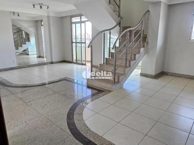 Cobertura residencial disponível para venda no bairro Martins em Uberlândia MG