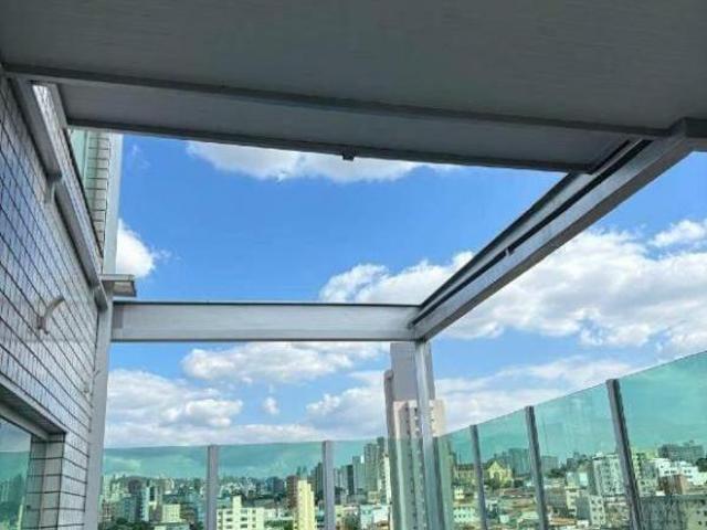 Cobertura Top House com 4 quartos e piscina. 3 vagas no Sagrada Família