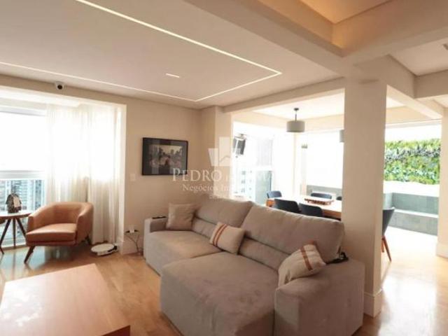 Cobertura Top House, porteira fechada, 2 suítes, 4 vagas, área útil 220,00 m²