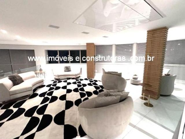 Cobertura Tatuapé 520 m² 3 suítes 10 vagas Construído em 1998 Imóvel com inquilino