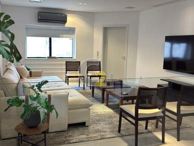 Cobertura Tripex à venda no Jardim Europa com 3 suítes e 2 vagas