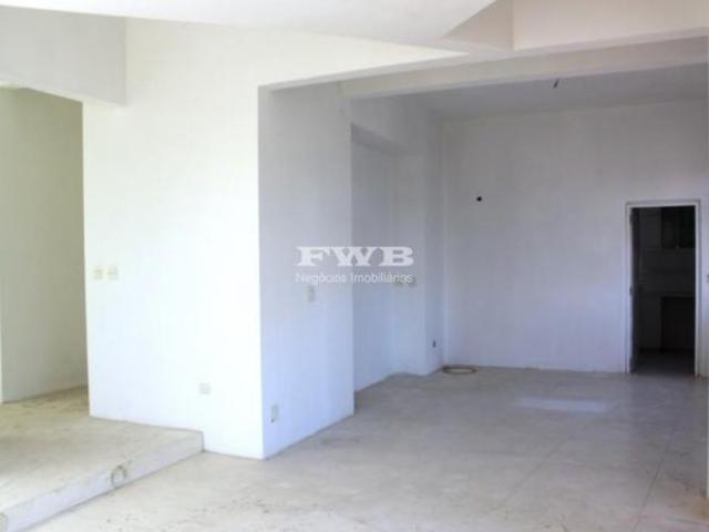 COBERTURA TRIPLEX 642M2 A VENDA