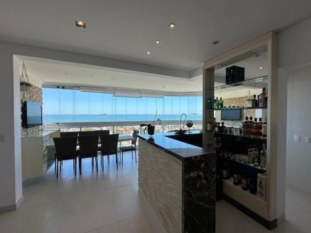 Cobertura Triplex à Venda na Enseada no Guarujá | QVista Inteligência Imobili.
