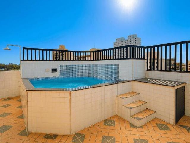 Cobertura Triplex à Venda na Enseada no Guarujá | QVista Inteligência Imobili.