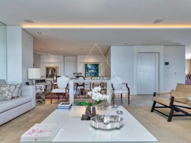 Cobertura Tríplex à Venda na Vila Nova Conceição ? 4 Dormitórios 4 Suítes, 9 Vagas, 600m² A.U