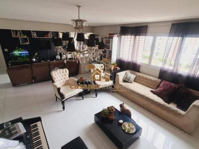 Cobertura Triplex à Venda no Santa Paula, 340m² com 3 Suítes e 3 Vagas