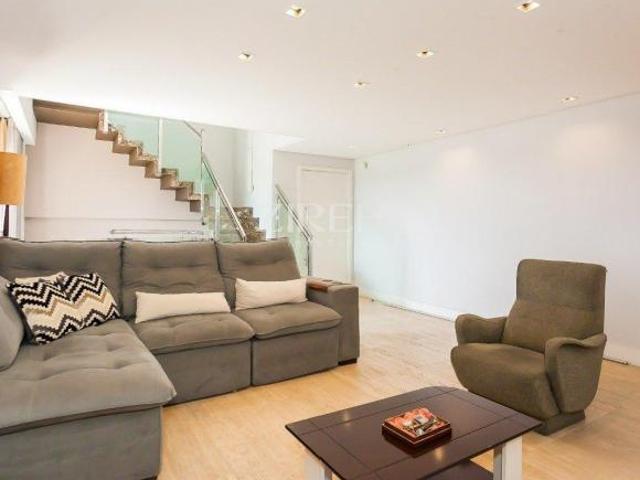 COBERTURA TRIPLEX À VENDA NO ALTO DA GLÓRIA