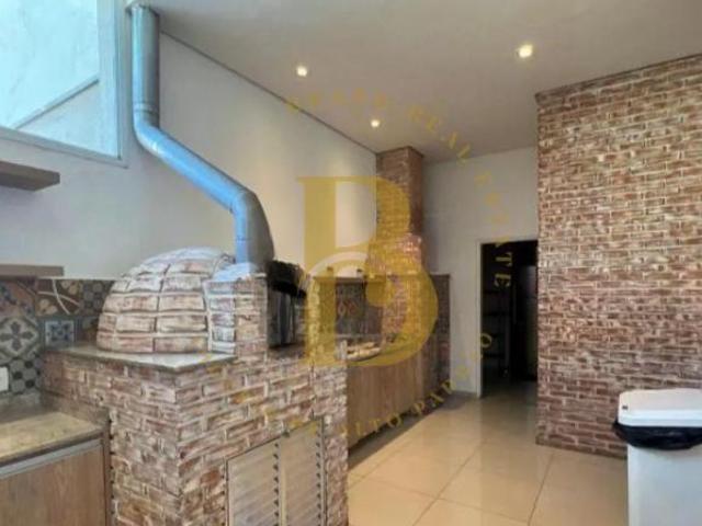 Cobertura triplex à venda, com 210 m², 3 quartos sendo 2 suítes, na Vila Nova Conceição