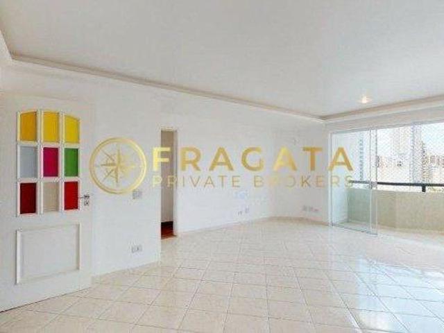 Cobertura Triplex á venda, com 300m², 2 suítes e 4 vagas em Perdizes