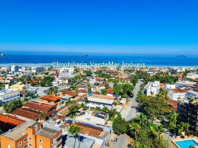 Cobertura triplex À VENDA com vista mar na região da Brunella na praia da Enseada em Guarujá