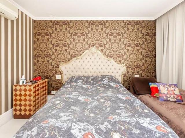 COBERTURA TRIPLEX a venda em CERQ.CEZAR lado JARDINS 109 M2, 2 suites, 3 vagas, super decorado e l