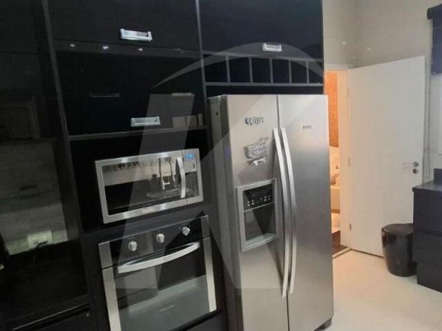 Cobertura triplex com 4 suítes, sala ampla, 4 vagas livres, em Santa Teresinha, zona norte, SP