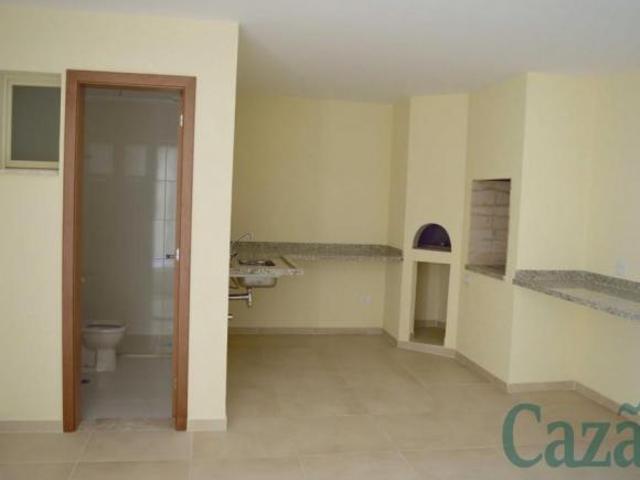 Cobertura triplex com área útil aproximada de 300 m2