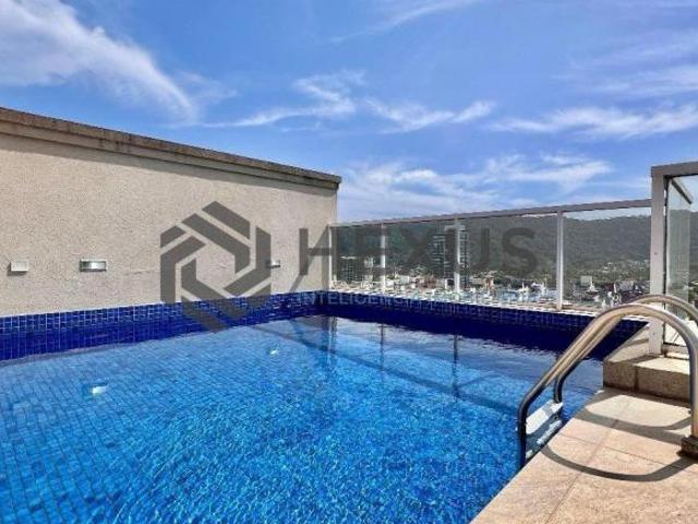 Cobertura Triplex com varanda e espaço gourmet na Praia da Enseada, Guaruja
