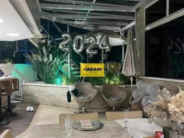 Cobertura Triplex de 430m² com Piscina Privativa Aquecida e Automação Completa