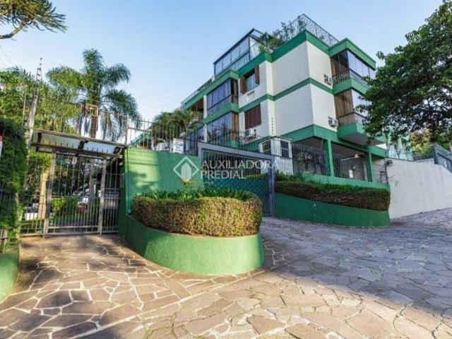 Cobertura triplex de 310m² no Condomínio Vista Alegre com 3 dormitórios e vista para o Guaíba