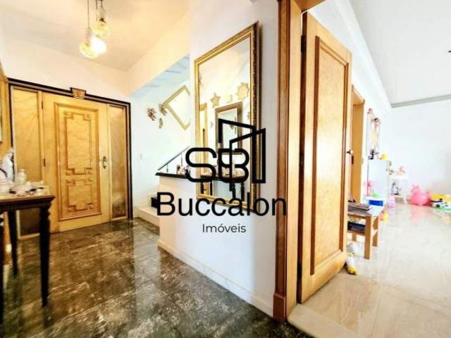 Cobertura Triplex de Alto Padrão — Ponta da Praia, Santos/SP | 400 m² • 4 Suítes • Piscina e Bar Pri