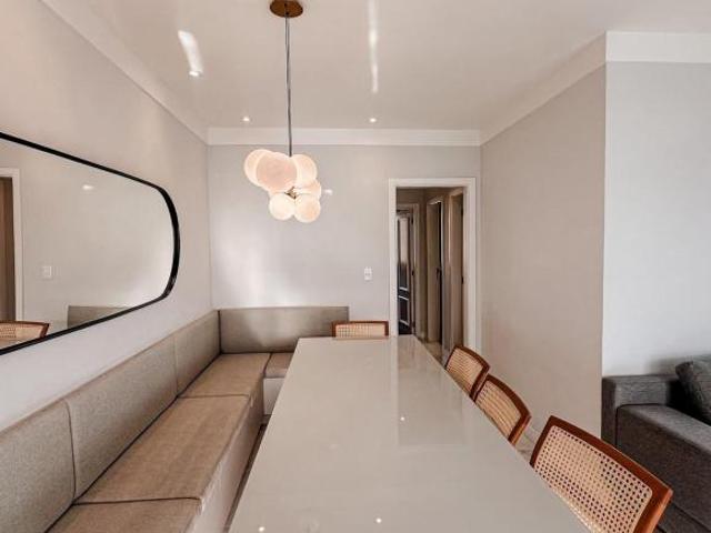Cobertura Triplex decorado em fino acabamento com vista para o mar à Venda na.