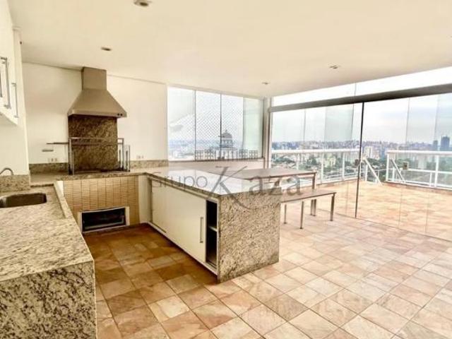 Cobertura Tríplex Jardim Marajoara 3 Dormitórios 340m²