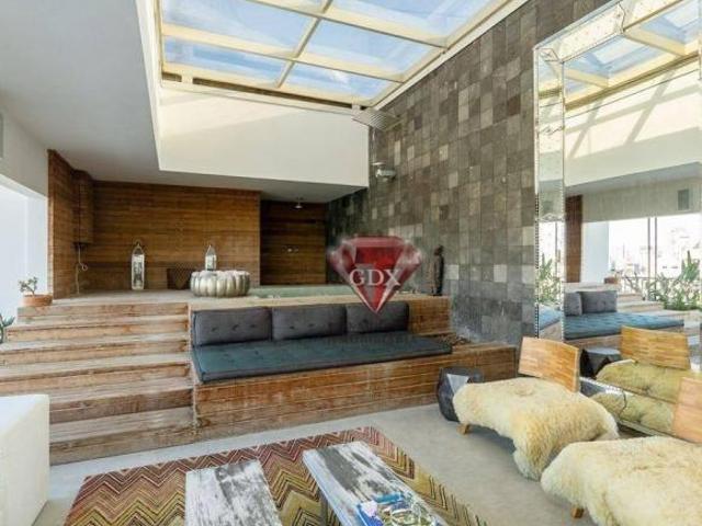 Cobertura triplex no Vila Nova Conceição