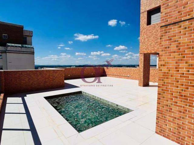 Cobertura Triplex no Condomínio Alta Vista Torre Acqua