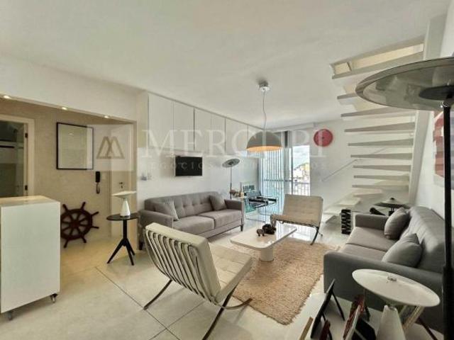 Cobertura Triplex no Guarujá, Pitangueiras, Reformada, 3 Suítes Mercuri Imóveis Guarujá