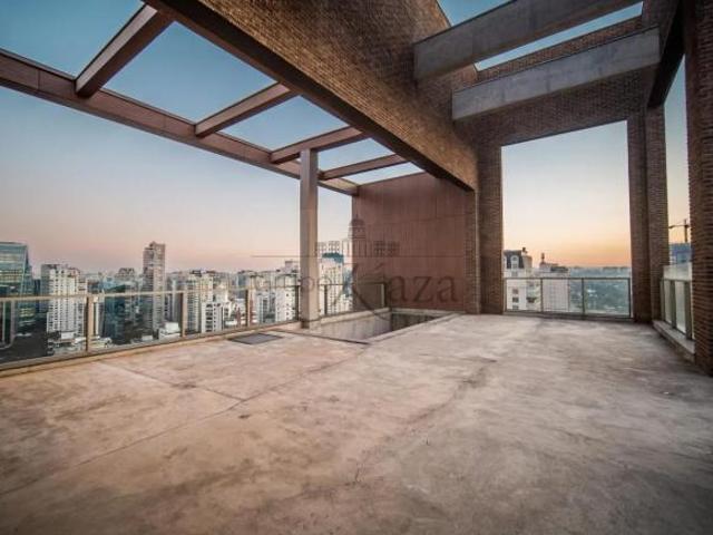 Cobertura Triplex no Itaim Bibi 542m² Para você decorar como quiser! Luxo e exclusividade!