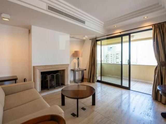 Cobertura Triplex para venda no Itaim